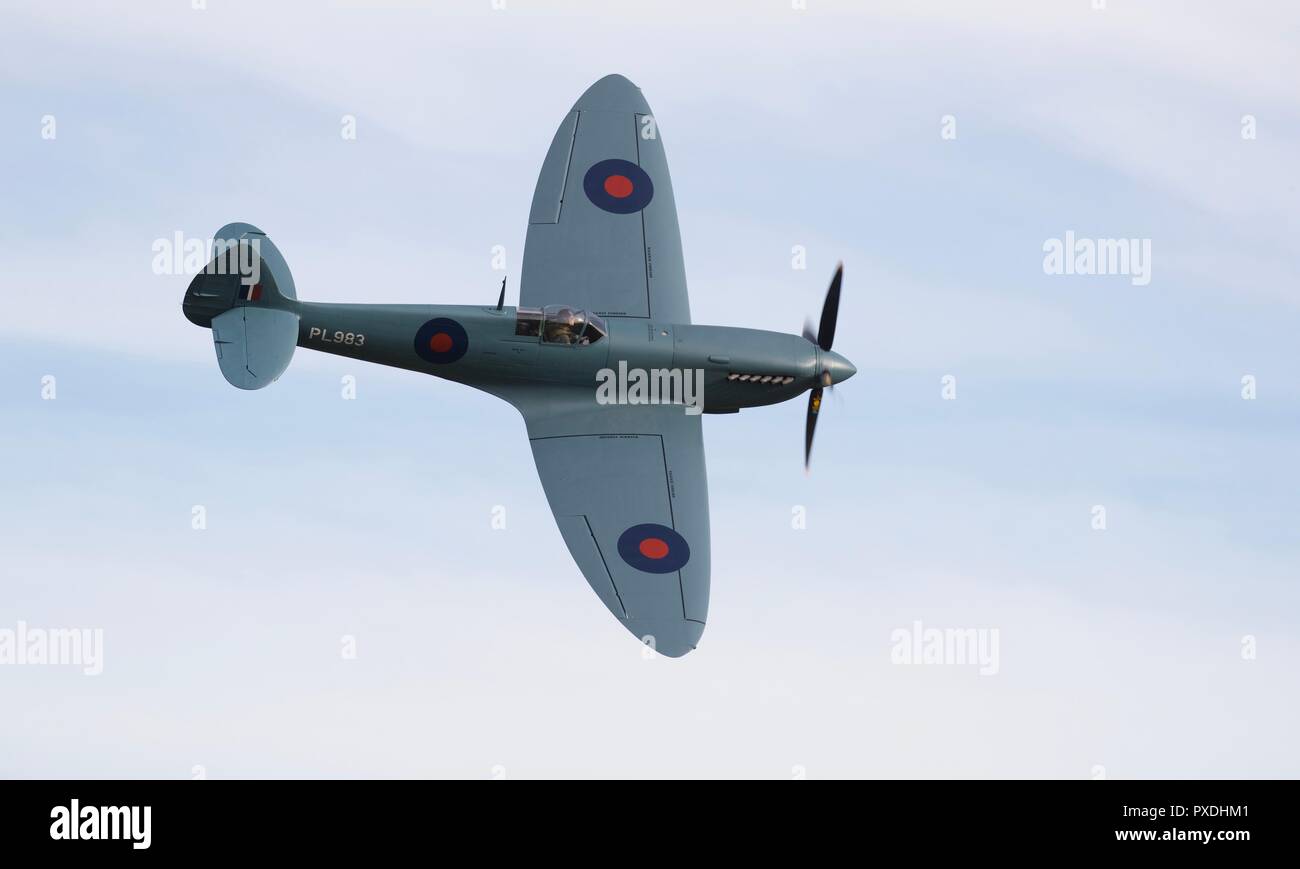 Supermarine Spitfire PRXI PL983 (G-PRXI) flying at Shuttleworth Race ...