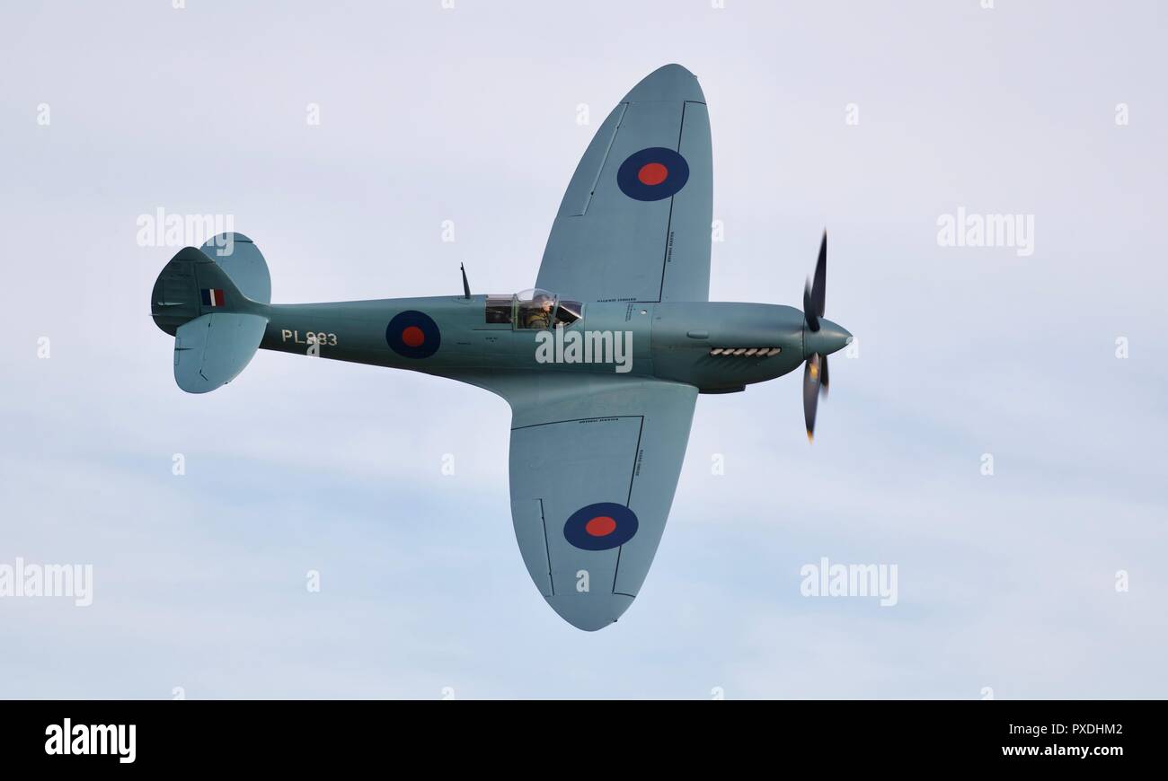 Supermarine Spitfire PRXI PL983 (G-PRXI) flying at Shuttleworth Race ...