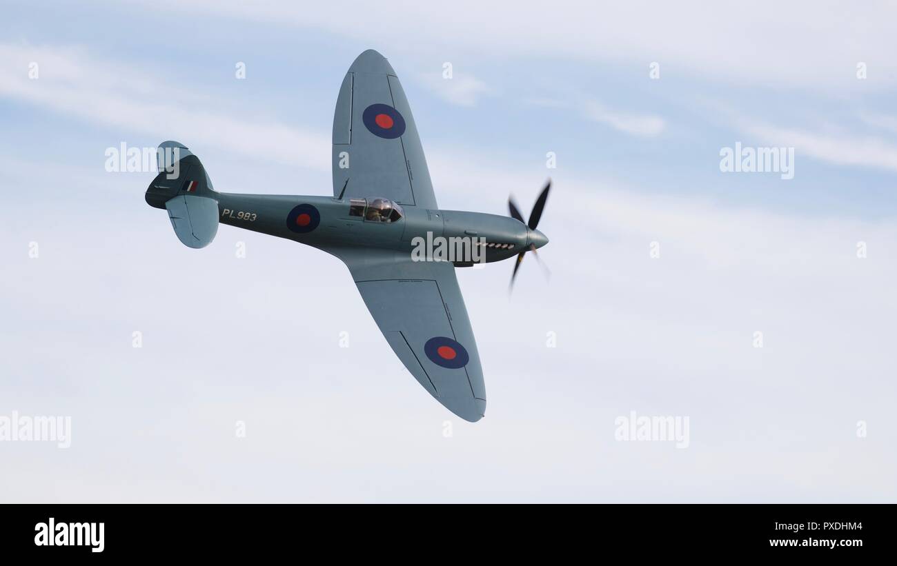 Supermarine Spitfire PRXI PL983 (G-PRXI) flying at Shuttleworth Race ...
