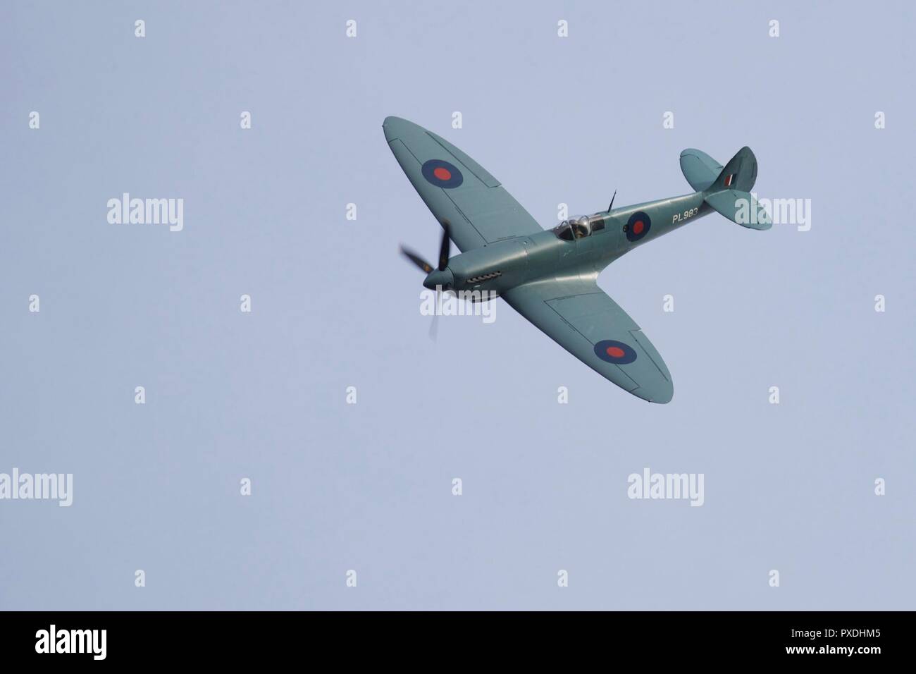 Supermarine Spitfire PRXI PL983 (G-PRXI) flying at Shuttleworth Race ...