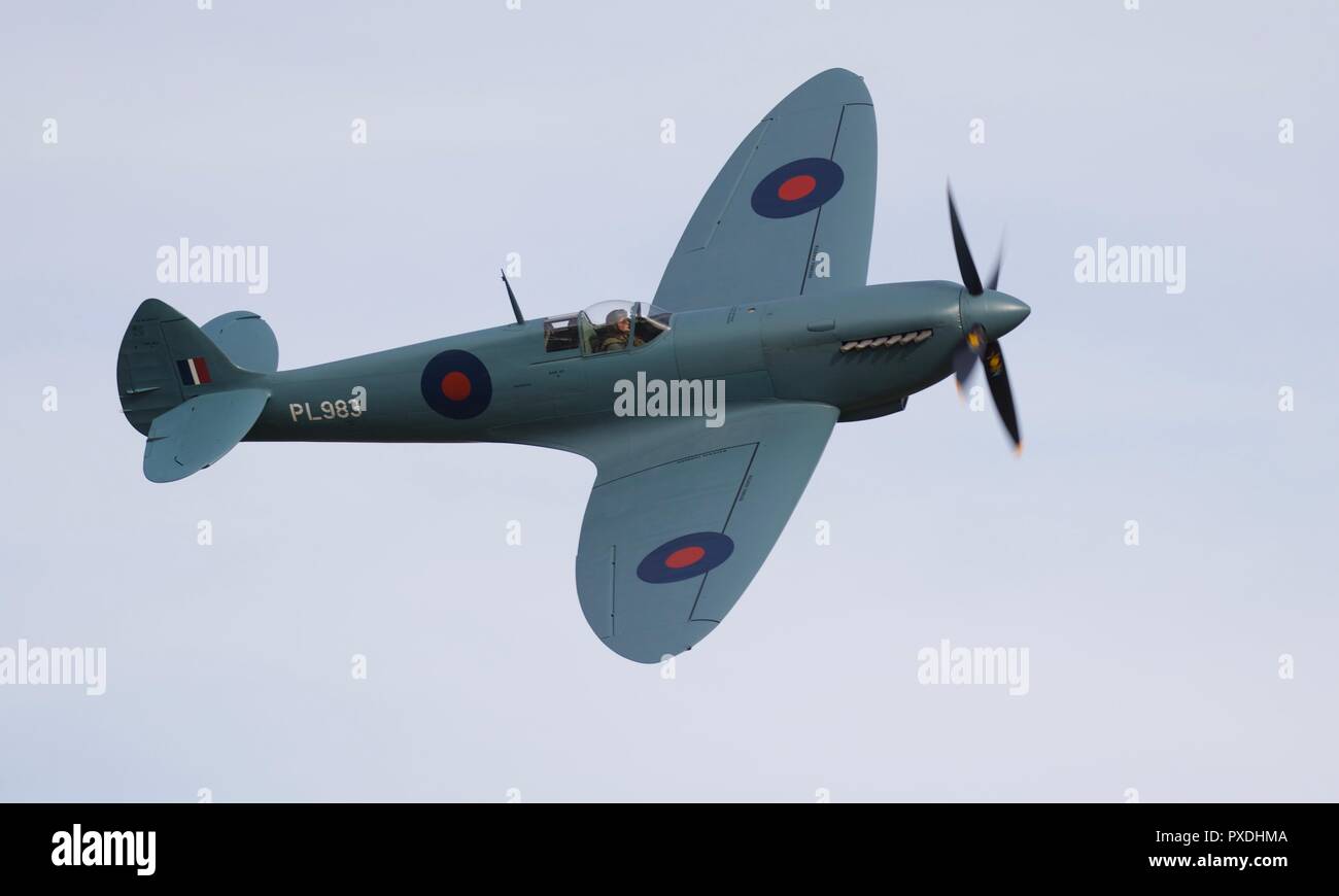 Supermarine Spitfire PRXI PL983 (G-PRXI) flying at Shuttleworth Race ...