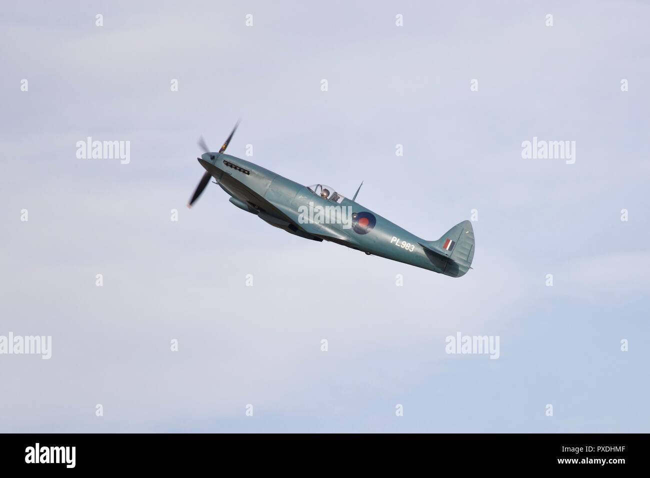 Supermarine Spitfire PRXI PL983 (G-PRXI) flying at Shuttleworth Race ...