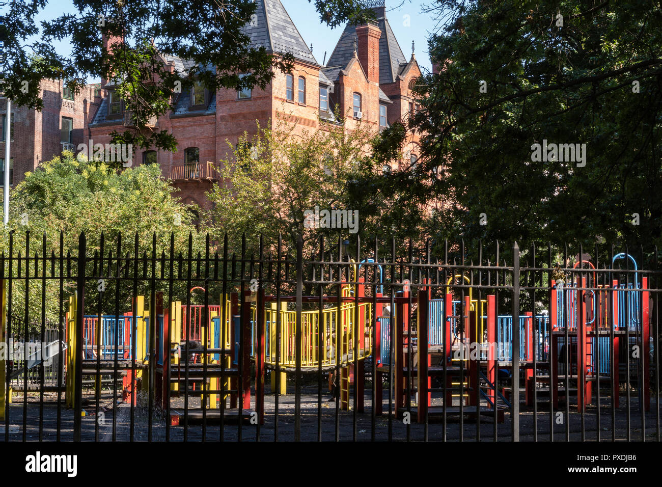 Tompkins park manhattan new york hi-res stock photography and images ...