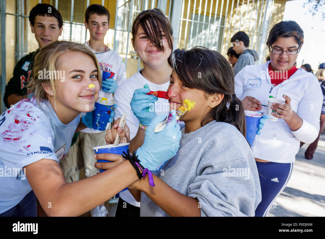 Hands on miami mural hi-res stock photography and images - Alamy