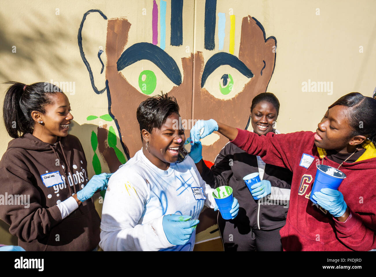 Hands on miami day painting hi-res stock photography and images - Alamy