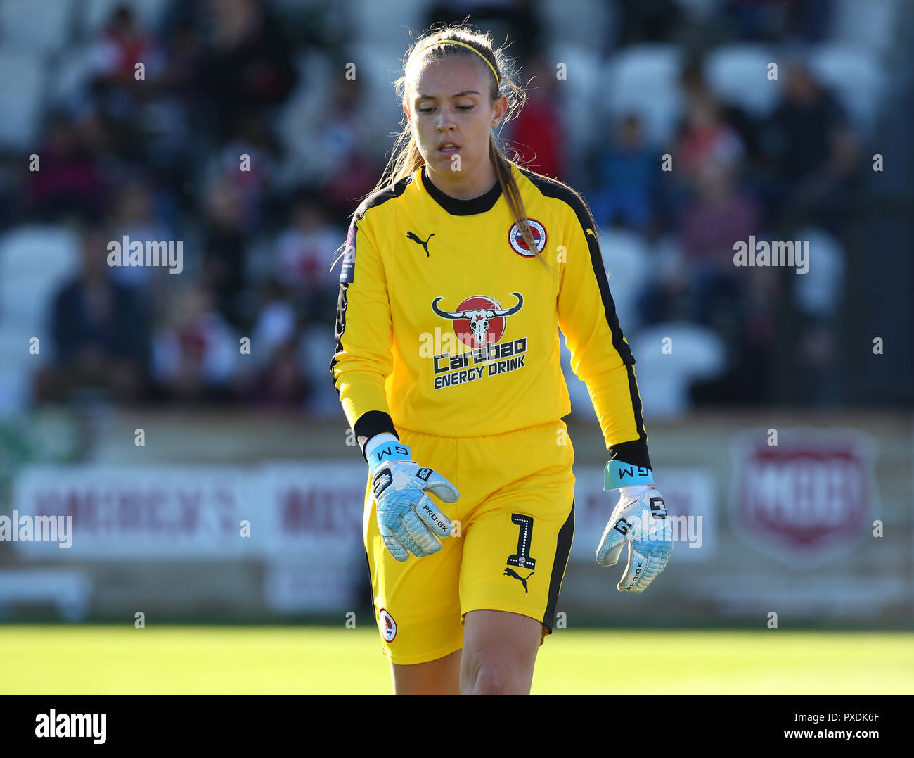 Grace moloney reading hi-res stock photography and images - Alamy