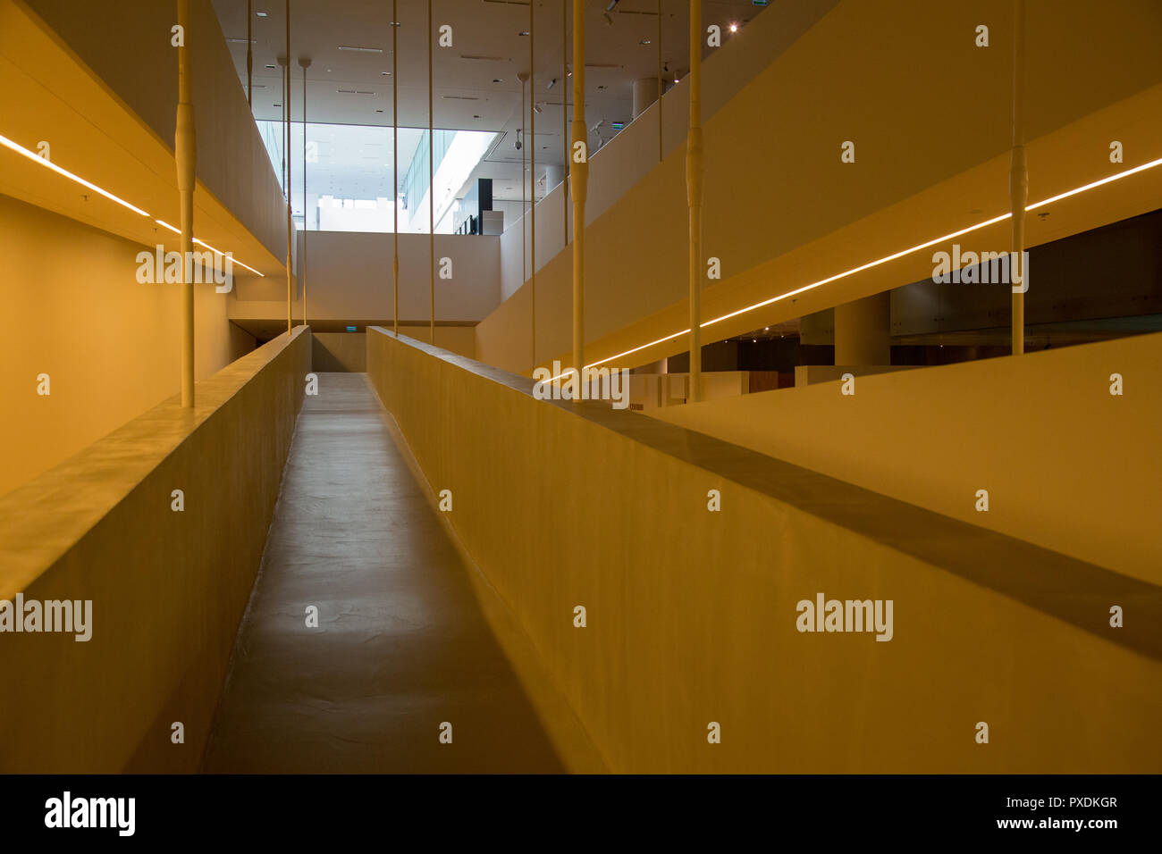 Museum ramp stairs hi-res stock photography and images - Alamy