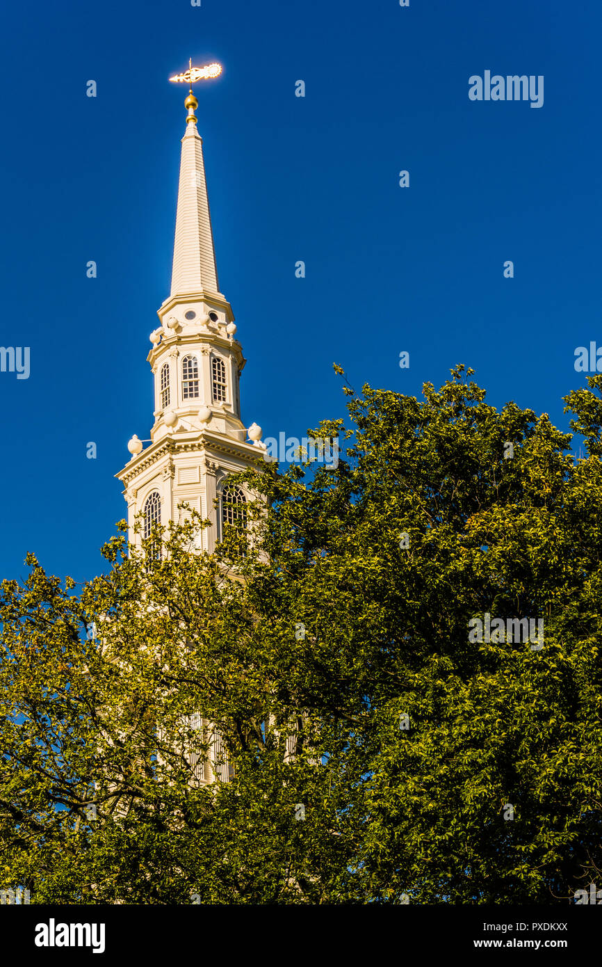 Rhode island churches hi-res stock photography and images - Alamy