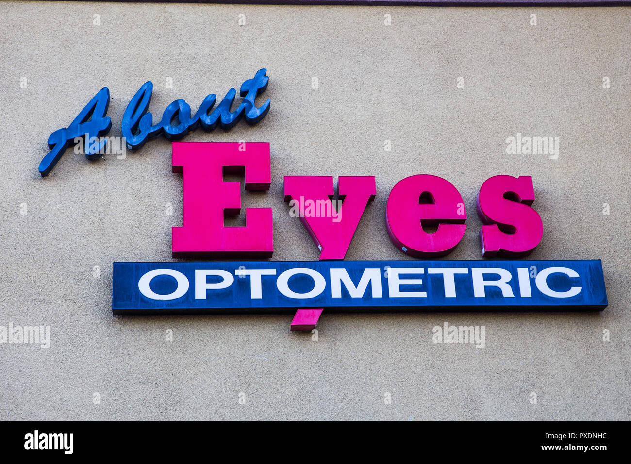 About eyes Optometric sign outside on their building in Santa Ana ...