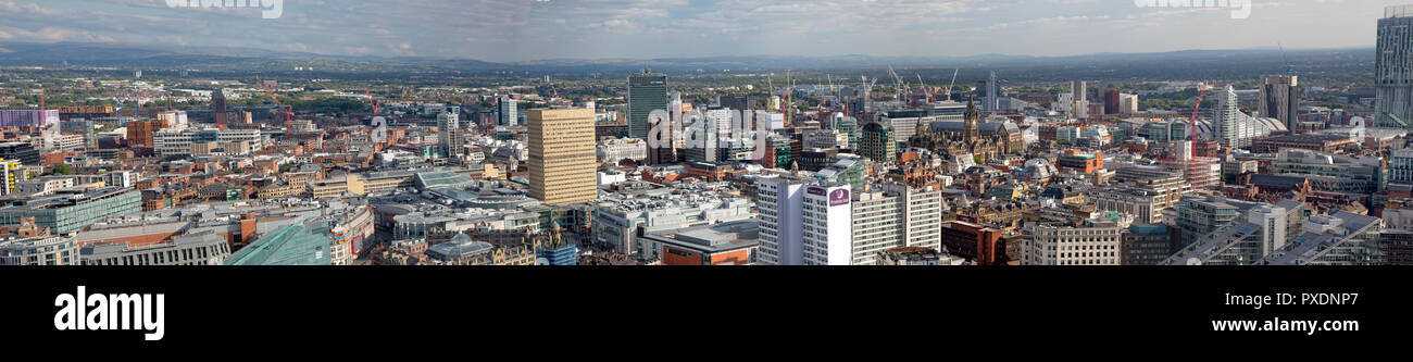 Iconic manchester hi-res stock photography and images - Alamy