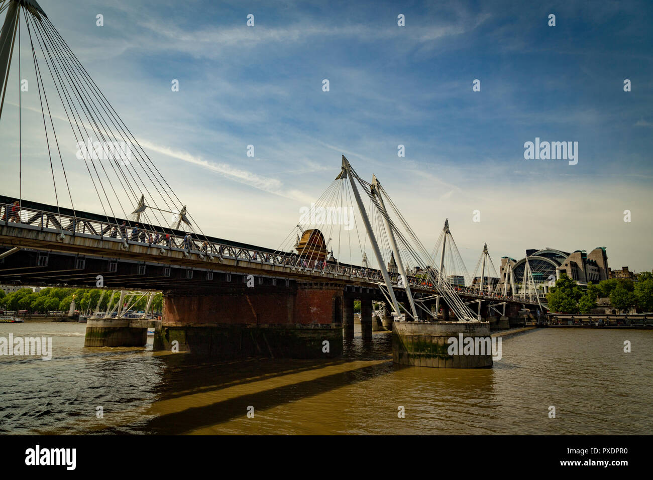 Hungerford Bridge, London, UK Stock Photo - Alamy