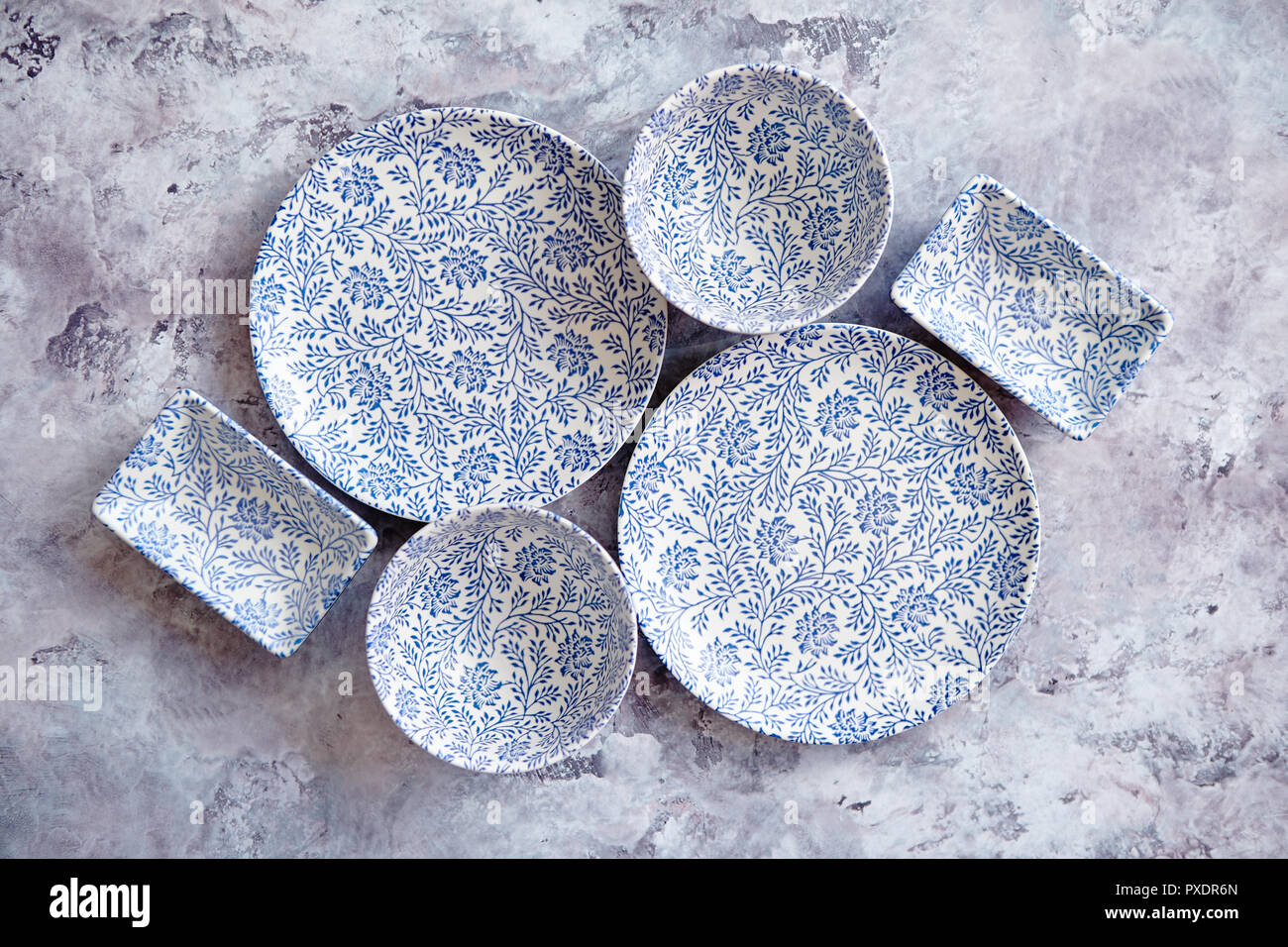 The traditional tableware hi-res stock photography and images - Alamy