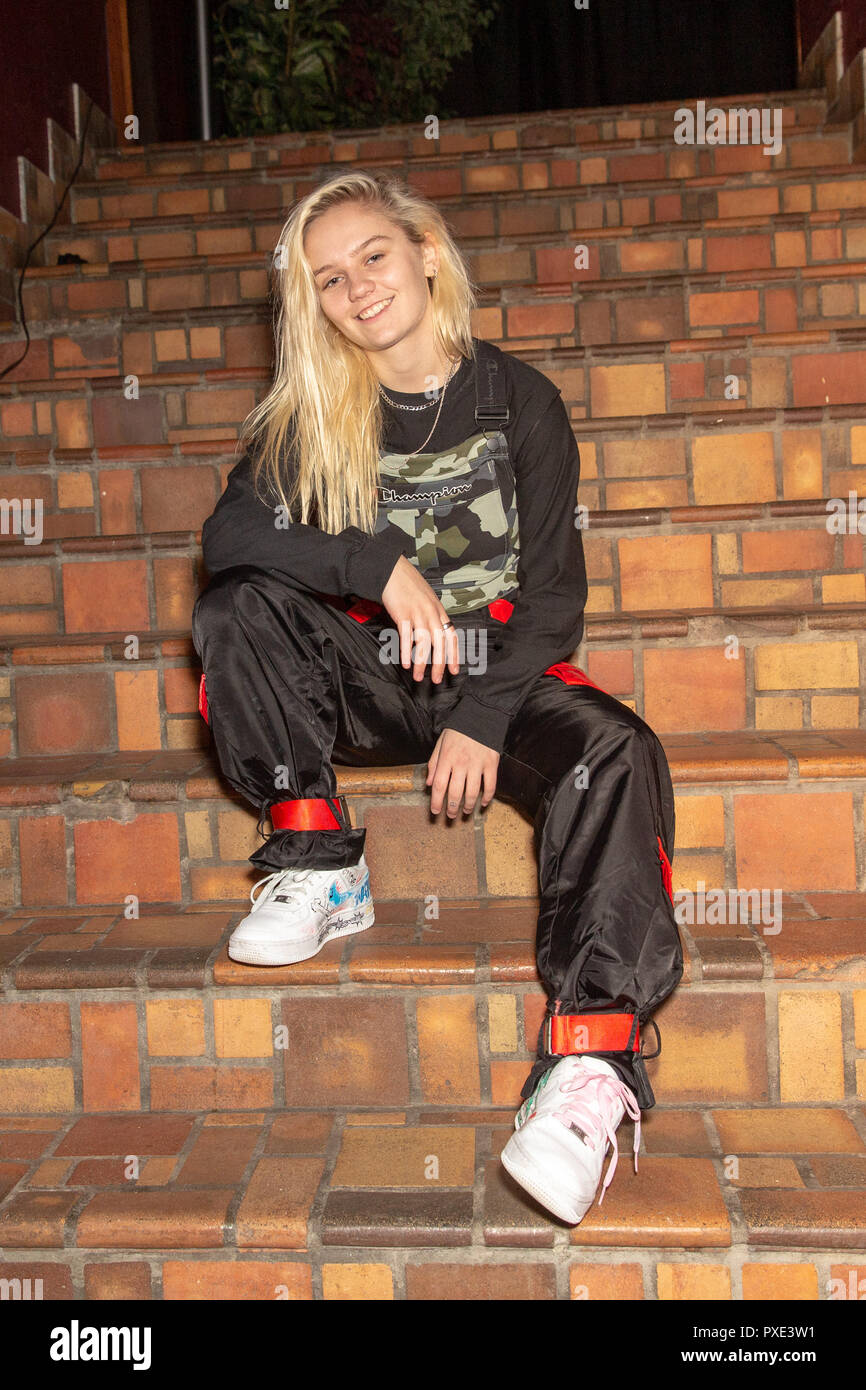 Carlie hanson hi-res stock photography and images - Alamy