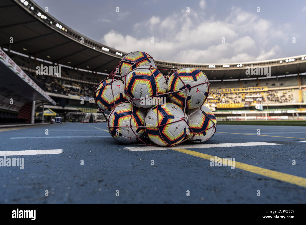 Football stadium balloons hi-res stock photography and images - Alamy