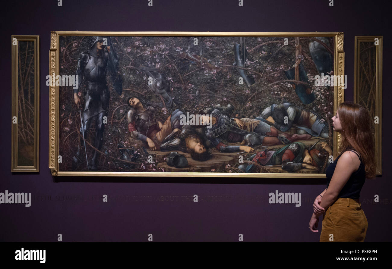 Pre raphaelite hi-res stock photography and images - Alamy