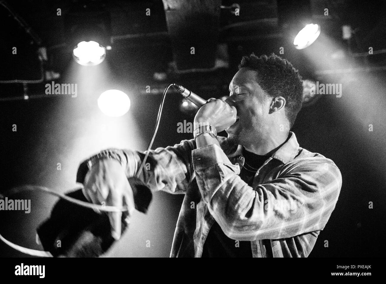 Record producer hip hop music Black and White Stock Photos & Images - Alamy