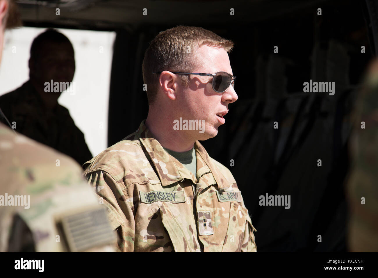 Crew briefing hi-res stock photography and images - Alamy
