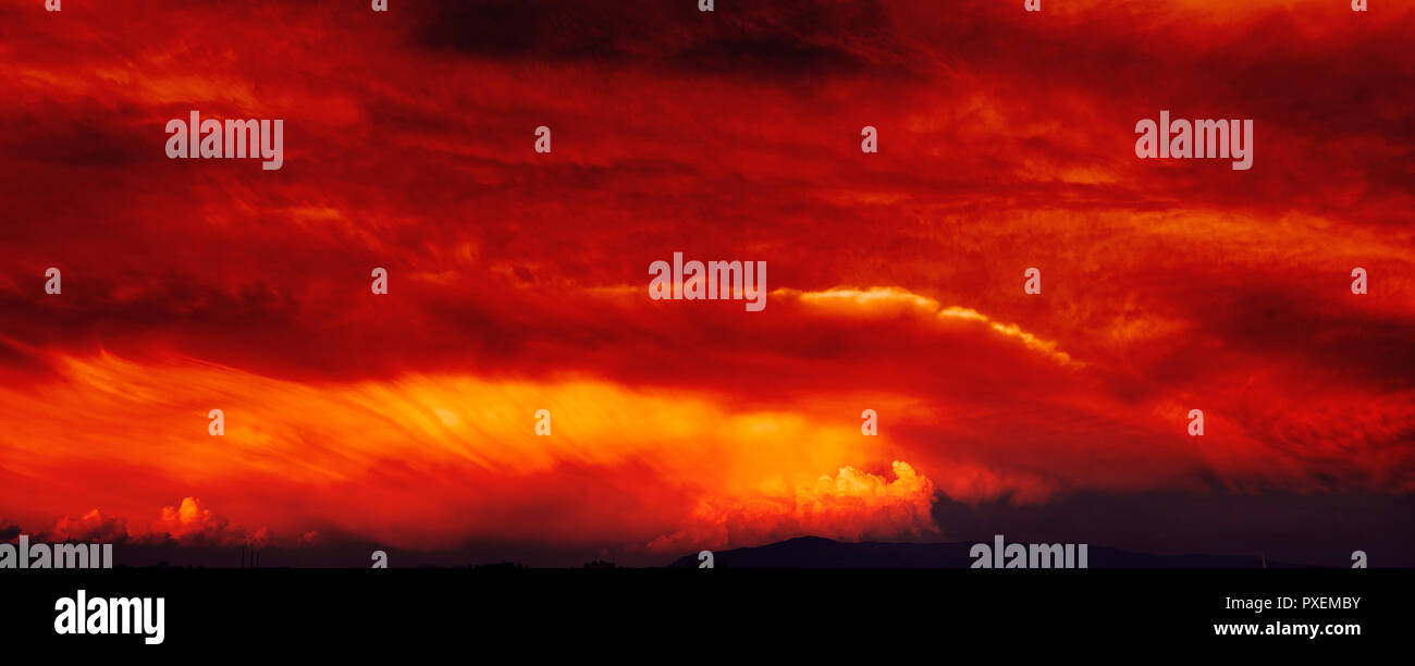 Heaven and hell concept hi-res stock photography and images - Alamy