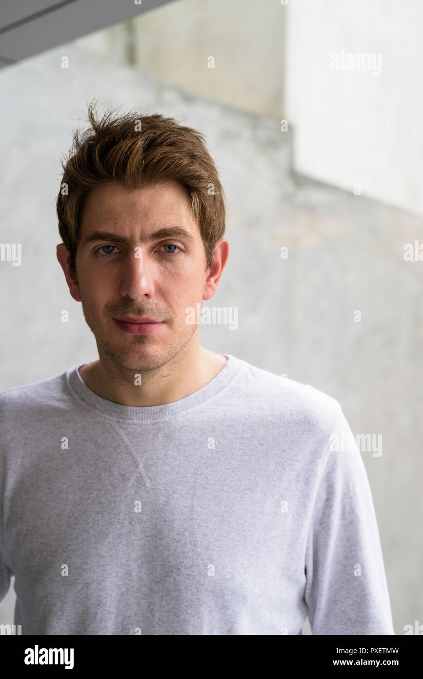 Concrete face hi-res stock photography and images - Alamy