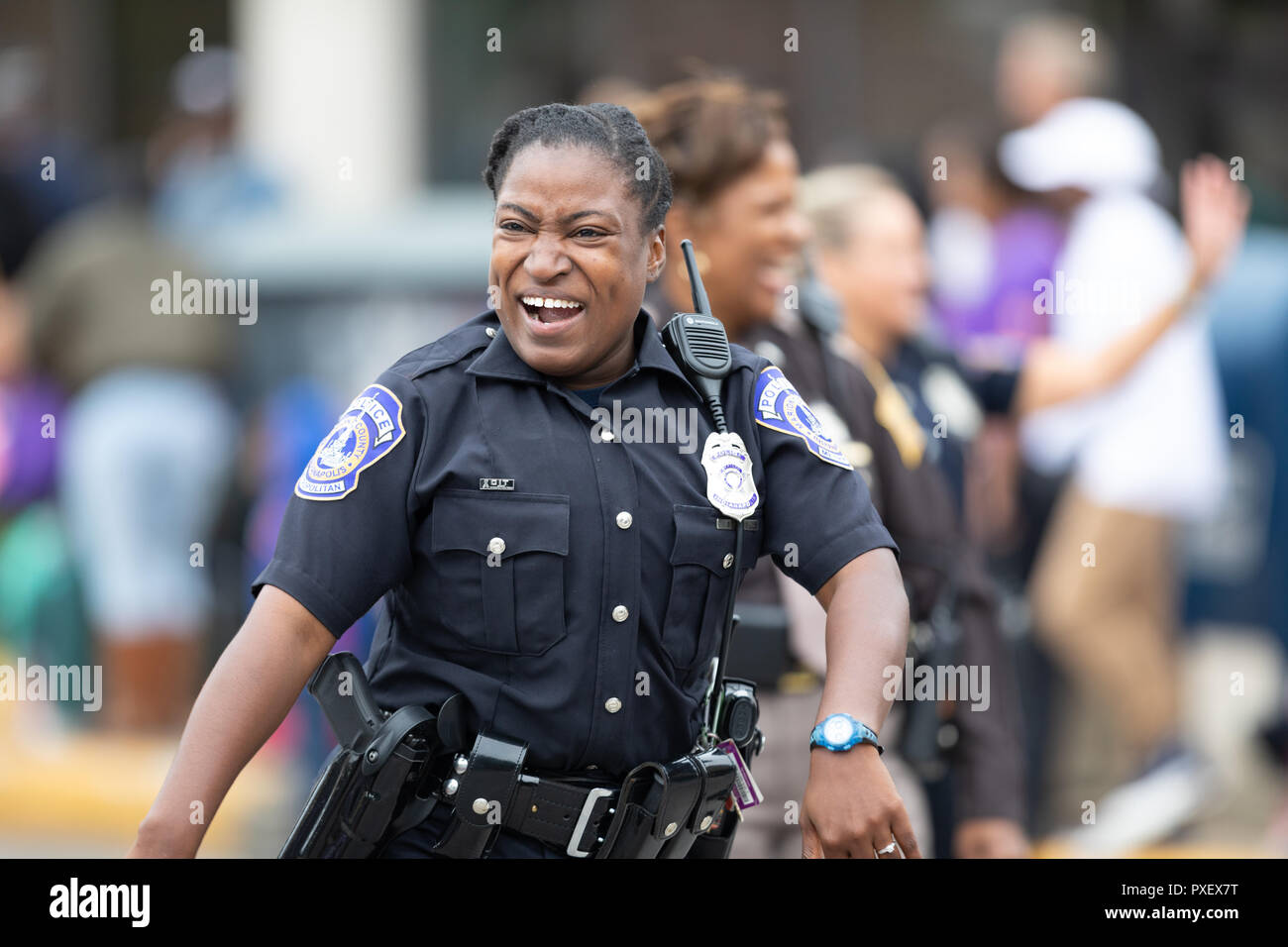 Female police officer usa hi-res stock photography and images - Alamy
