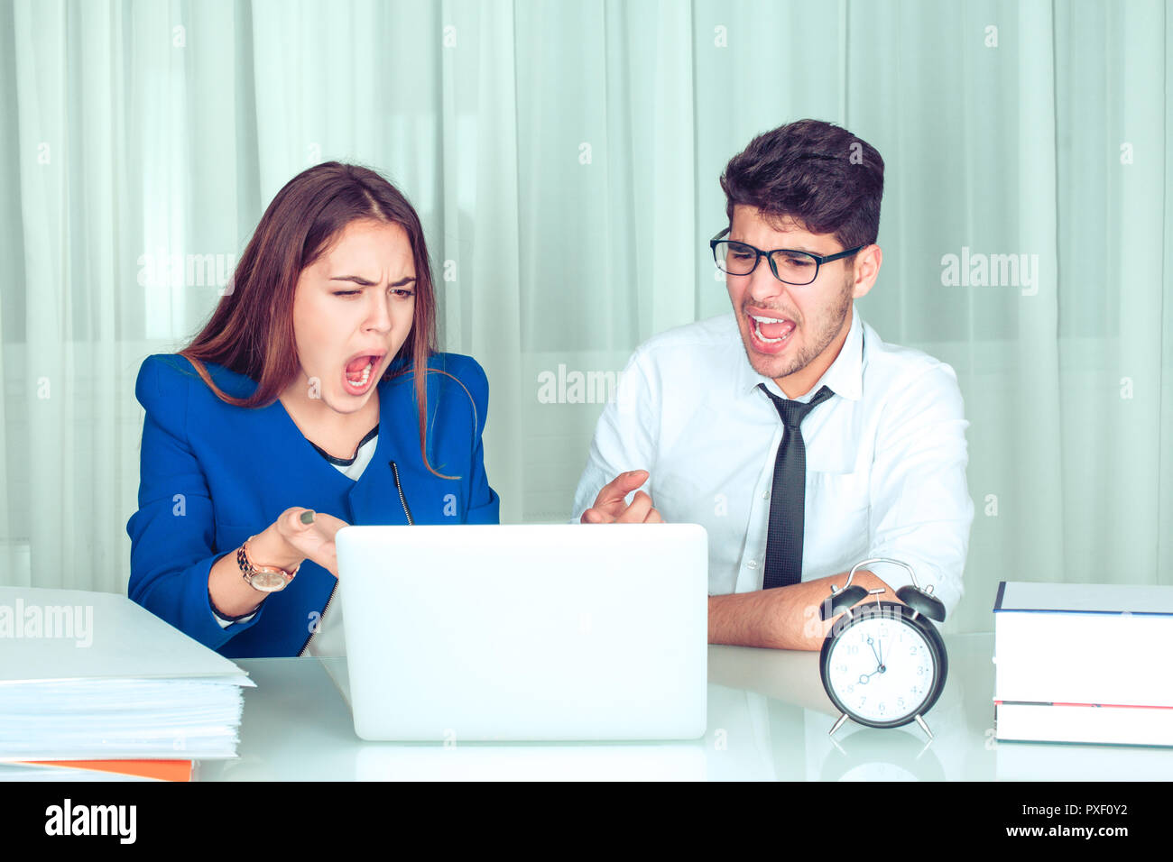 Man yelling woman looking mad hi-res stock photography and images - Alamy