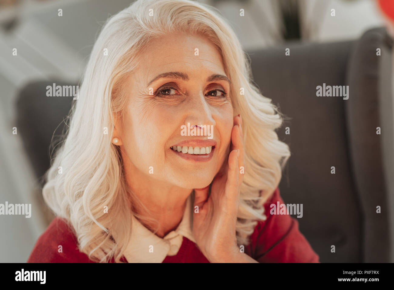 Portrait of beautiful elderly lady Stock Photo - Alamy
