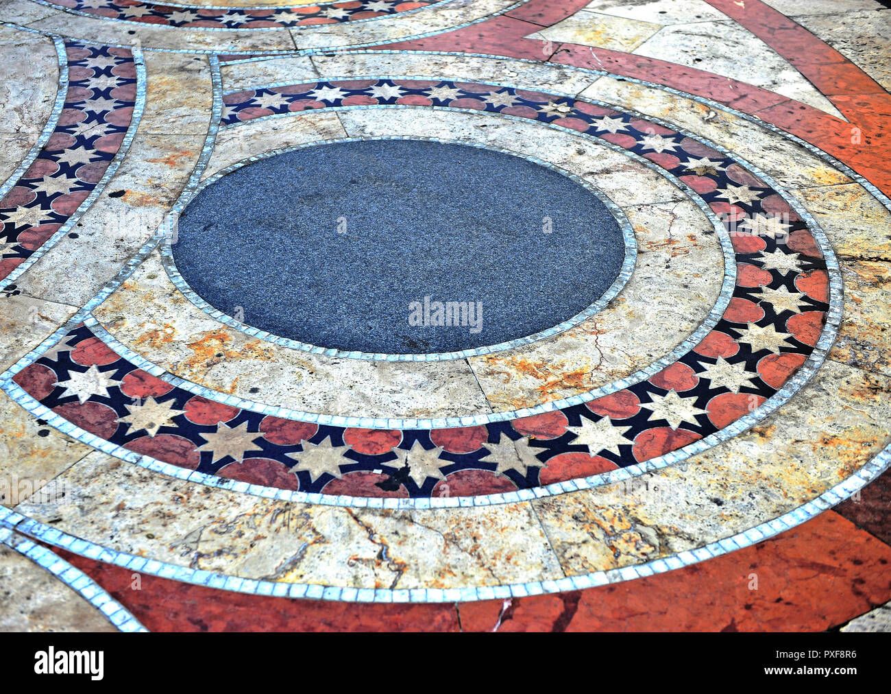 Star floor design tile hi-res stock photography and images - Alamy