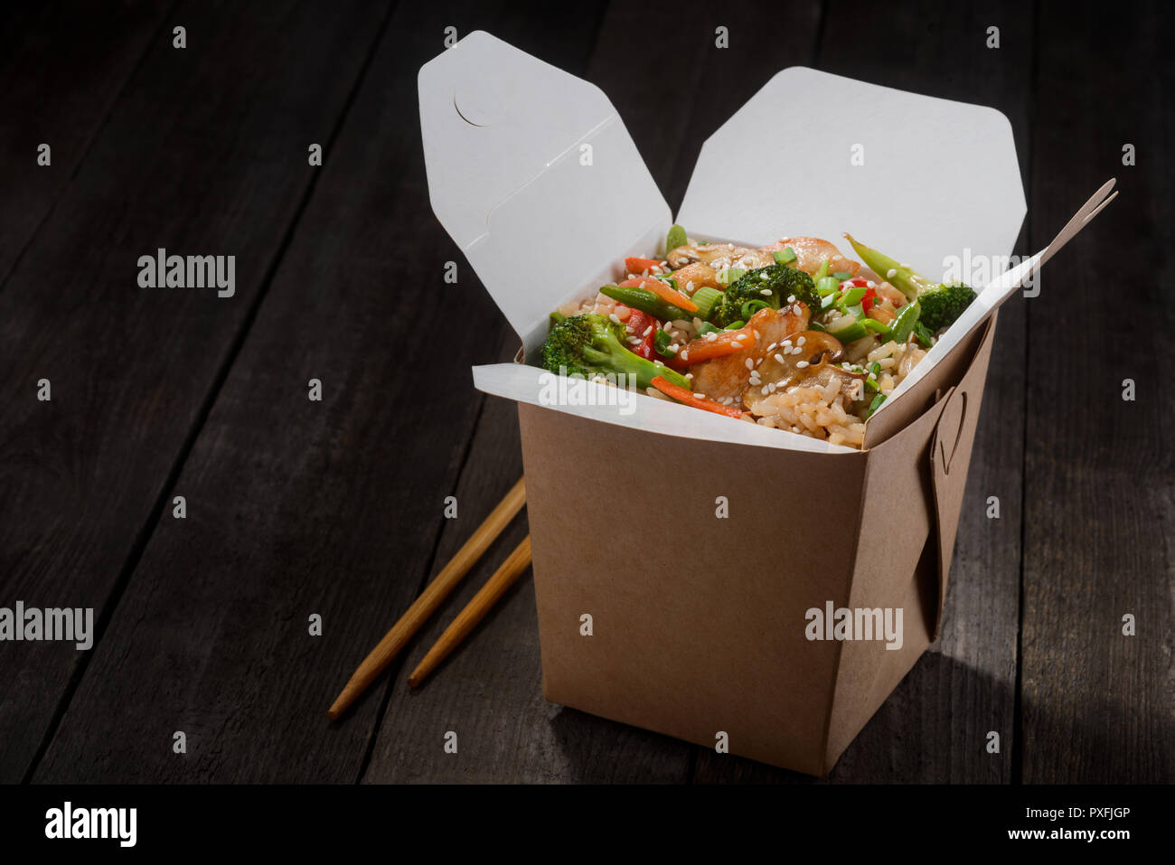 Rice wok carton box hi-res stock photography and images - Alamy
