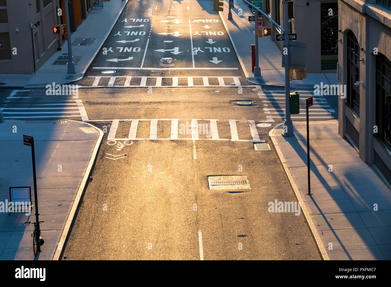 Aerial view empty sidewalk hi-res stock photography and images - Alamy