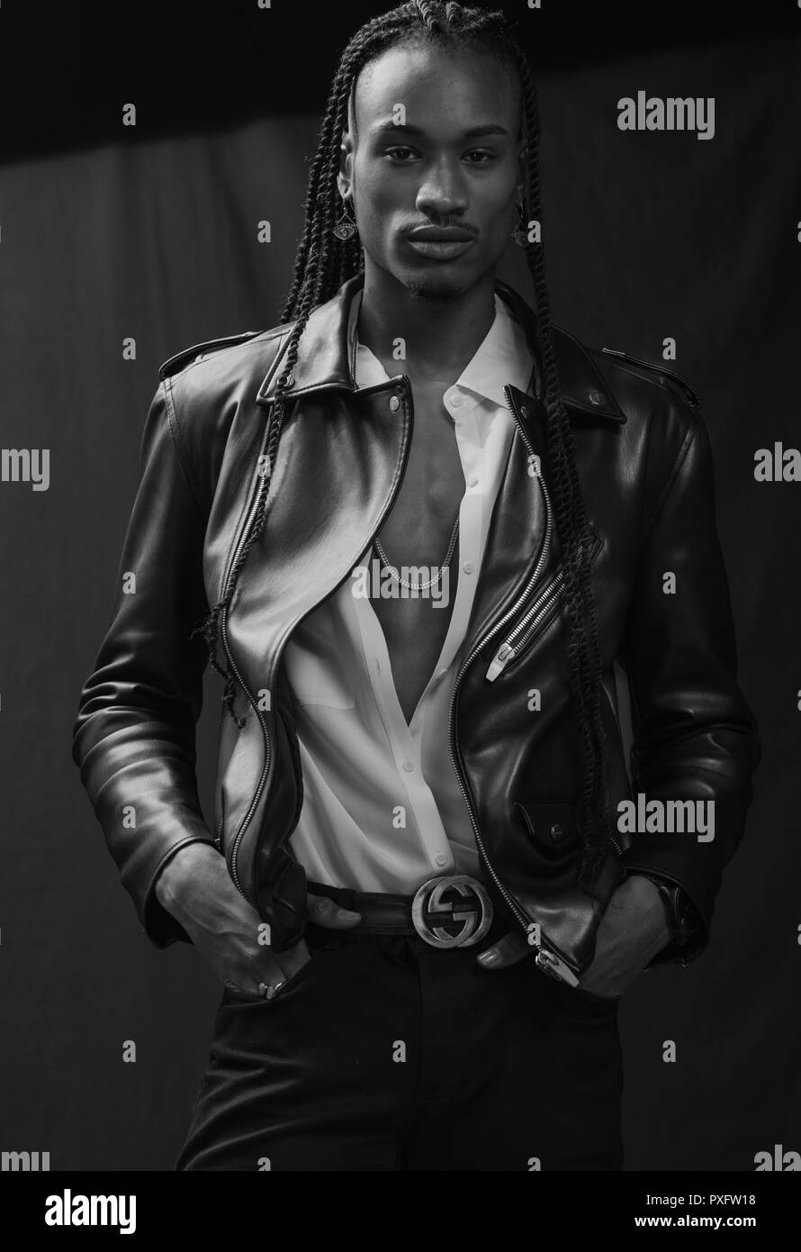 Fashion images of black model Stock Photo - Alamy