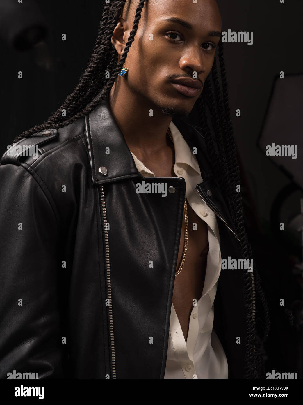 Fashion images of black model Stock Photo - Alamy