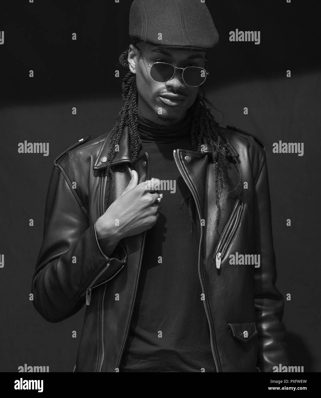 Black model hi-res stock photography and images - Alamy