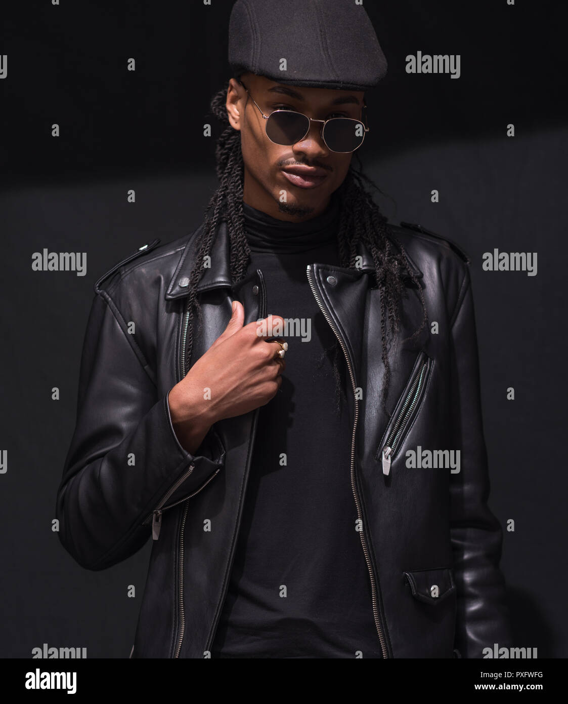 Black fashion model street hi-res stock photography and images - Alamy