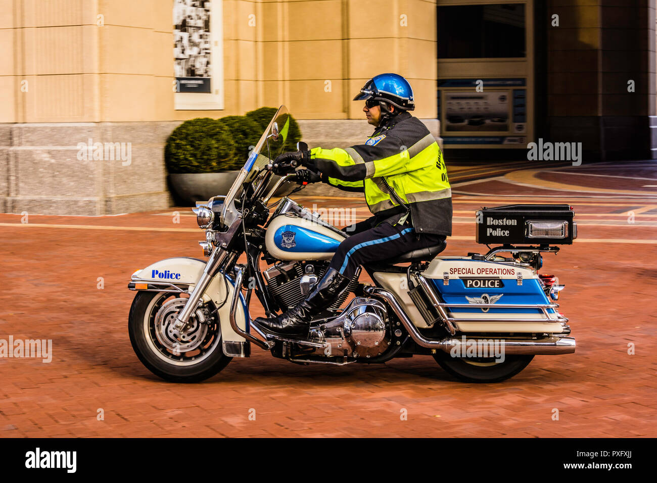 Boston motorcycle policeman hi-res stock photography and images - Alamy