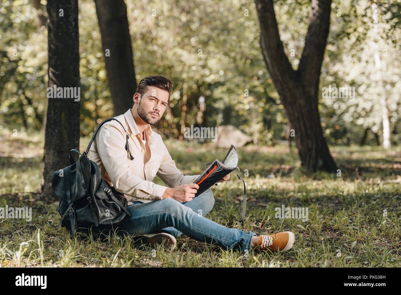 Side view traveler map hi-res stock photography and images - Alamy