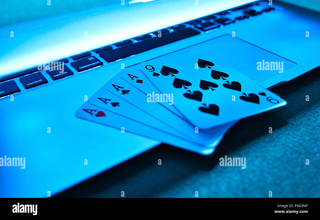 Computer game addiction hi-res stock photography and images - Alamy