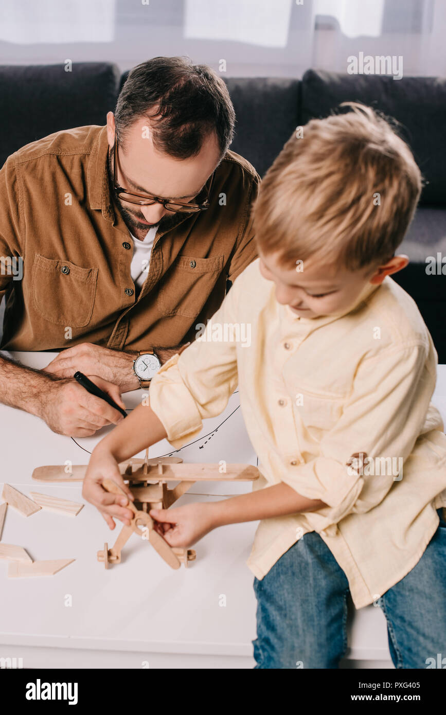 Home modeling hi-res stock photography and images - Alamy