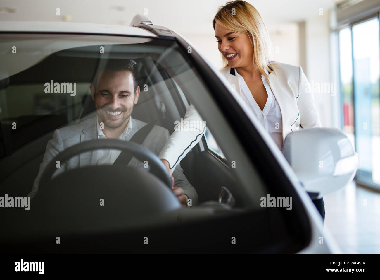 Happy customer car hi-res stock photography and images - Alamy