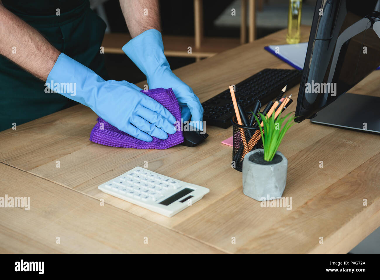 Mouse cleaning hi-res stock photography and images - Alamy