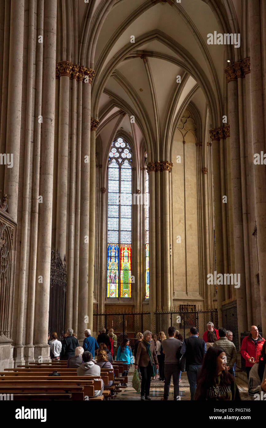 Köln dom innen hi-res stock photography and images - Alamy