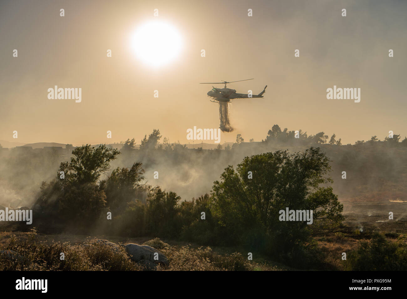 Fire fighting aircraft california hi-res stock photography and images ...