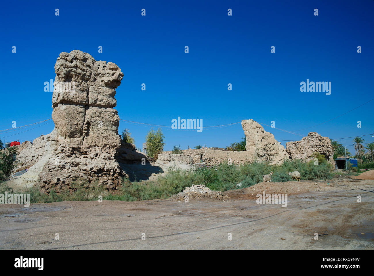 Ruin of the wall at Al Aqiser archaeological site near Shithathah town ...