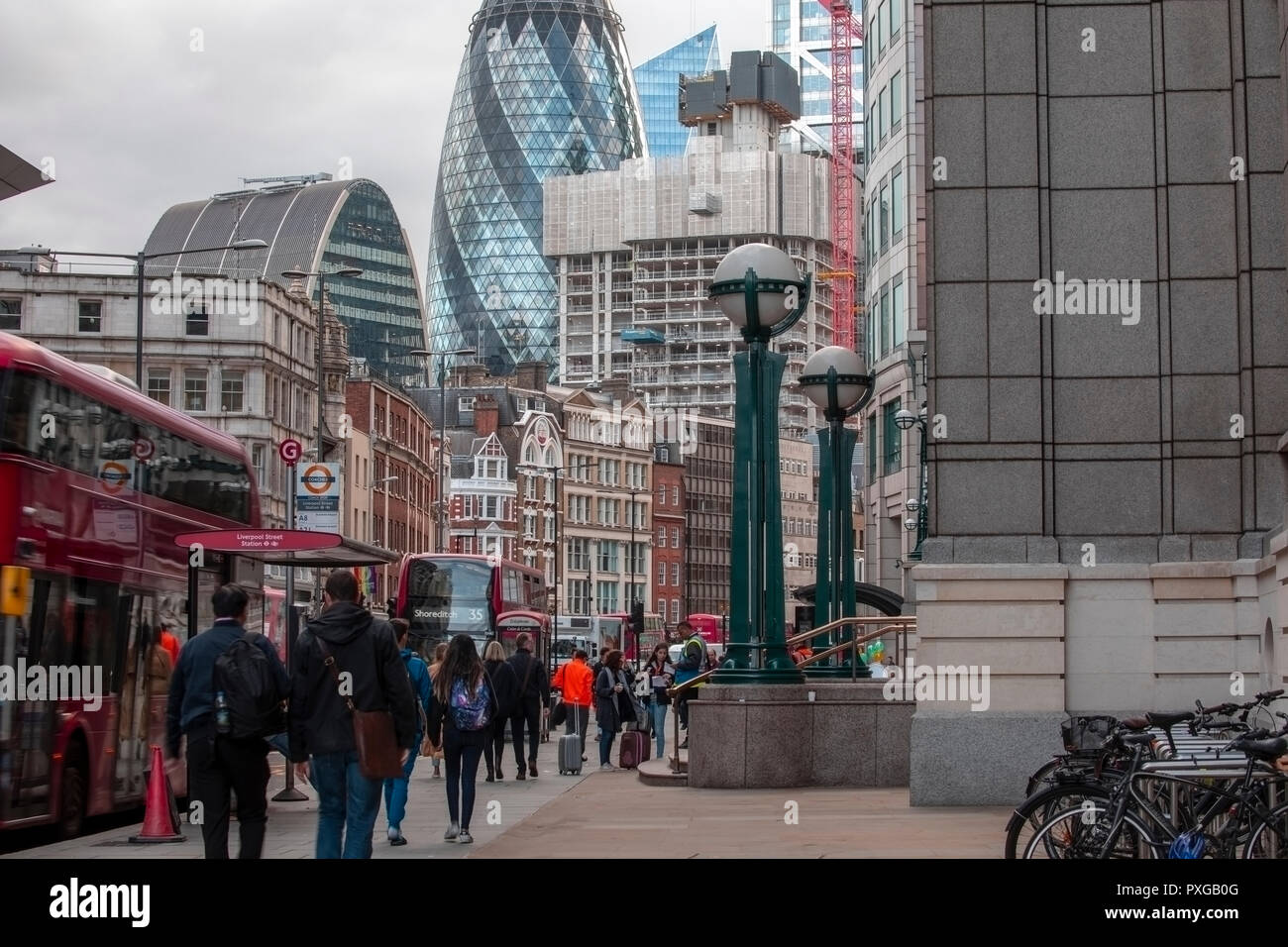 London transport canon street london hi-res stock photography and ...