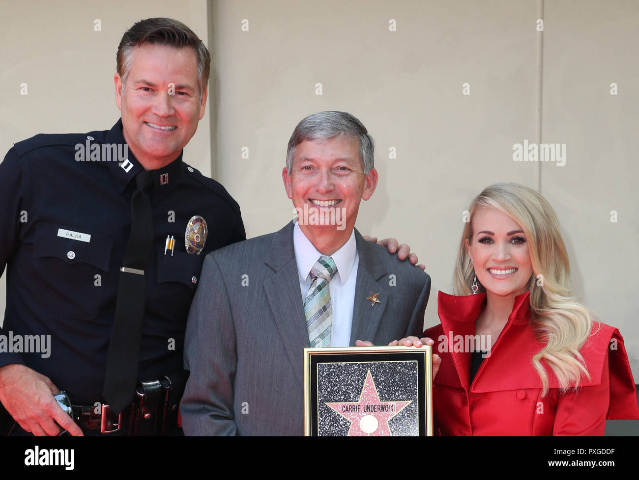 Carrie Underwood Honored With Star On The Hollywood Walk Of Fame ...