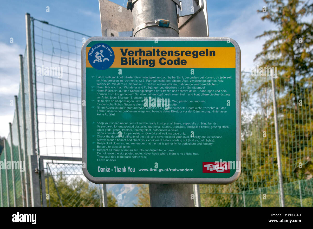 Please be respectful sign hi-res stock photography and images - Alamy