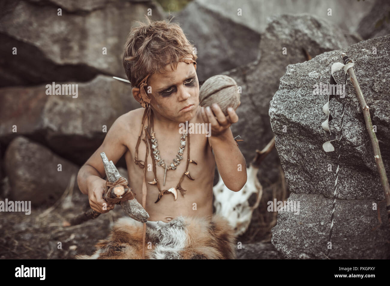 Prehistoric tool making hi-res stock photography and images - Alamy