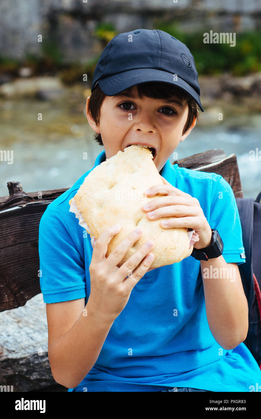 Boy sandwich ham hi-res stock photography and images - Alamy