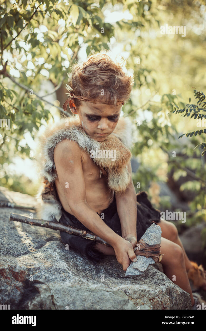 Prehistoric tool making hi-res stock photography and images - Alamy