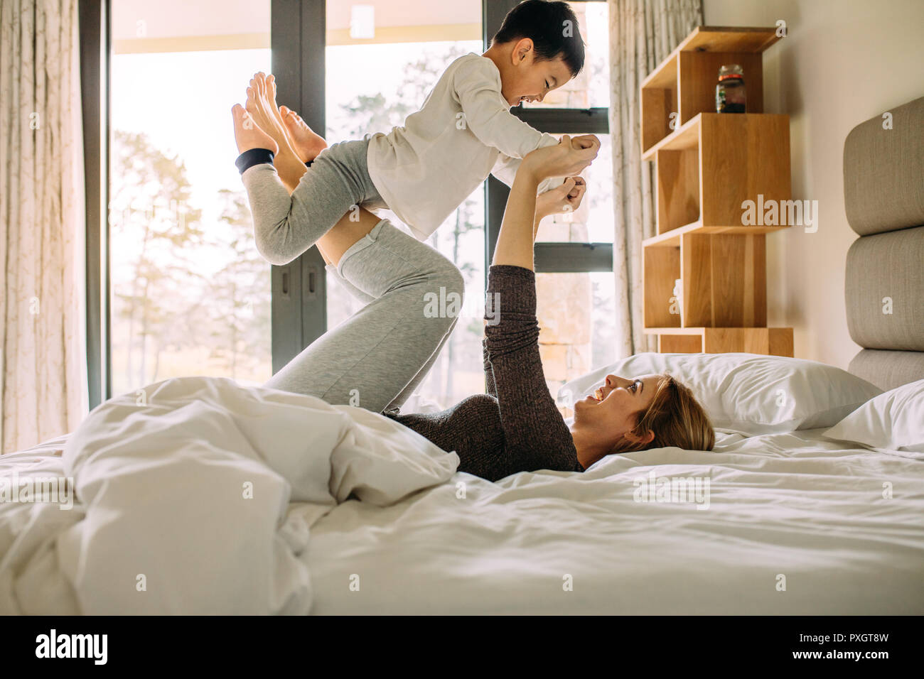 Female child legs hi-res stock photography and images - Alamy