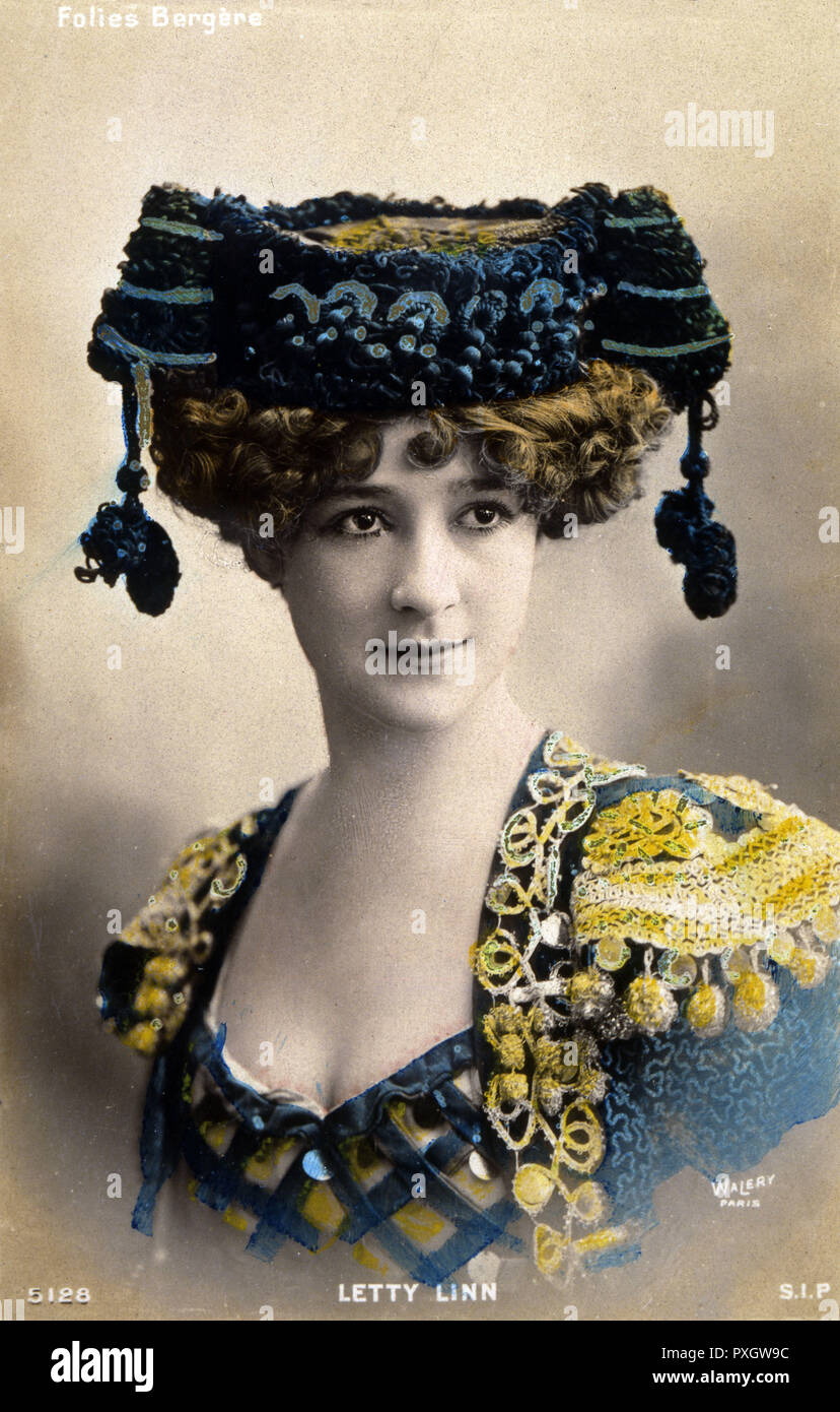 Matador costume hi-res stock photography and images - Alamy